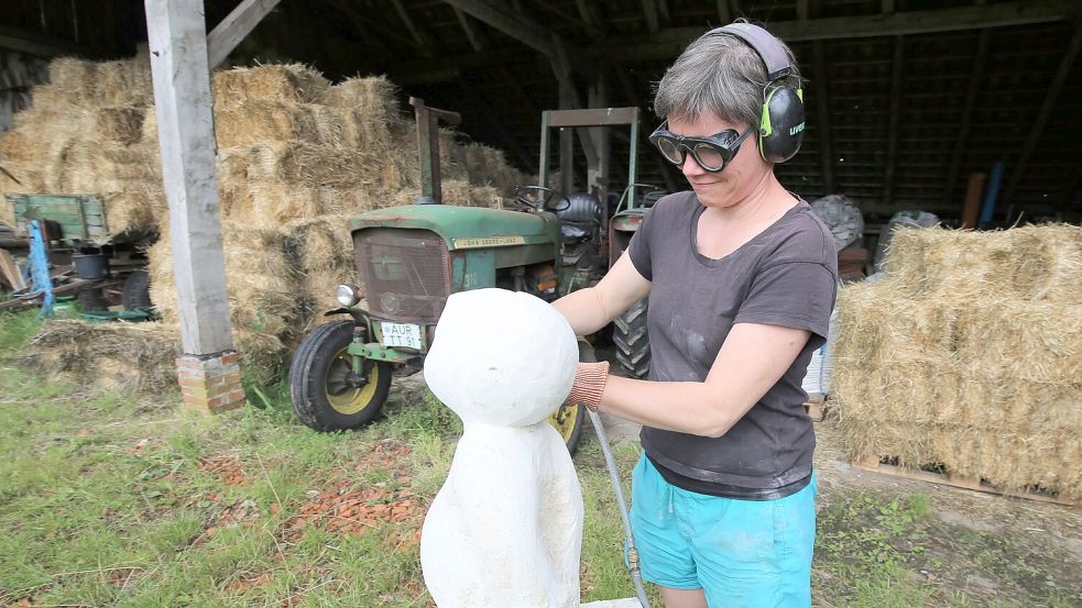 Künstler-Ehepaar wagt Abenteuer: So lebt es sich in der Familien ...