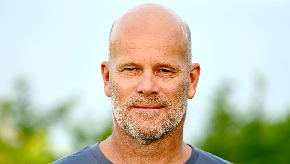 Interview mit Bernd Flessner: „Surfe die Welle deines Lebens“ - Von ...