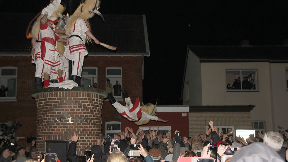 Borkumer Tradition: Klaasohm-Ekstase zu später Stunde - Borkumer Zeitung